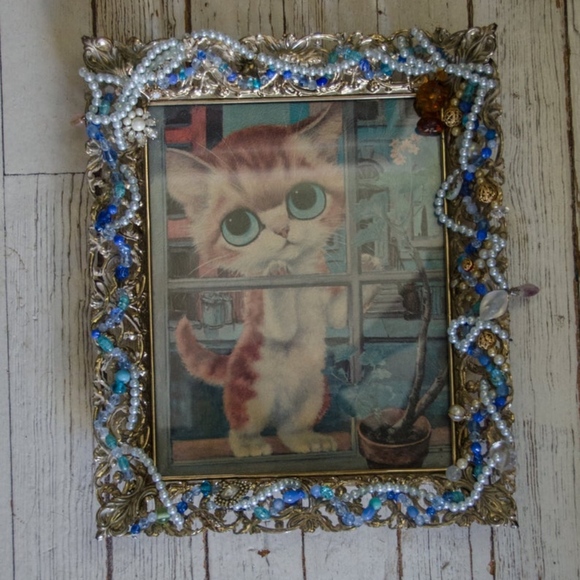 Vintage | Wall Decor | Vintage Big Eyed Kitsch Kitty Print In Frame ...